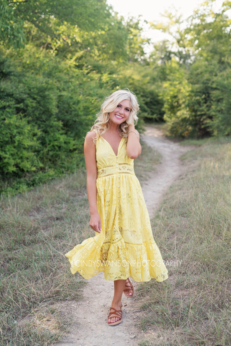 Izzy | Senior Portraits in Dallas | Senior Model Rep 2019 - Cindy ...